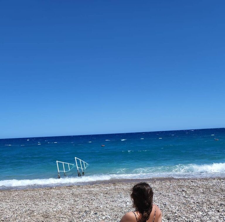 DANTURA FIXĂ > Dr. Romaniuc